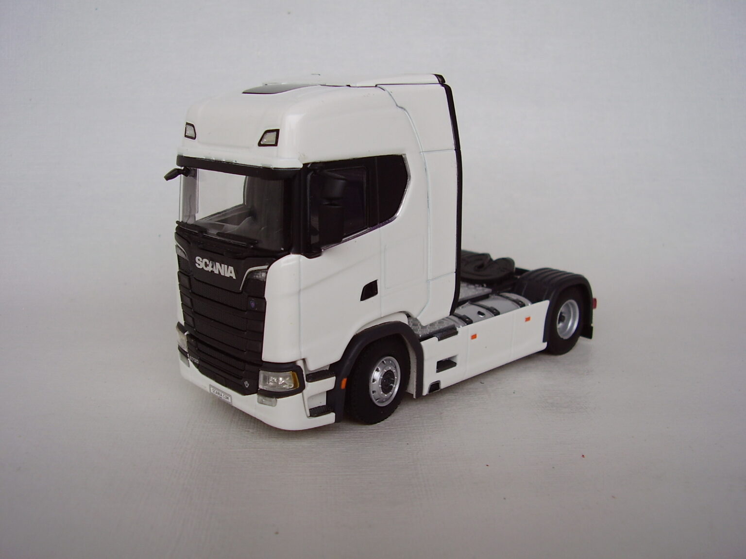Miniatura Caminhão New Scania S730 HIGHLINE 2023 V8 escala 1:50 da WSI ...