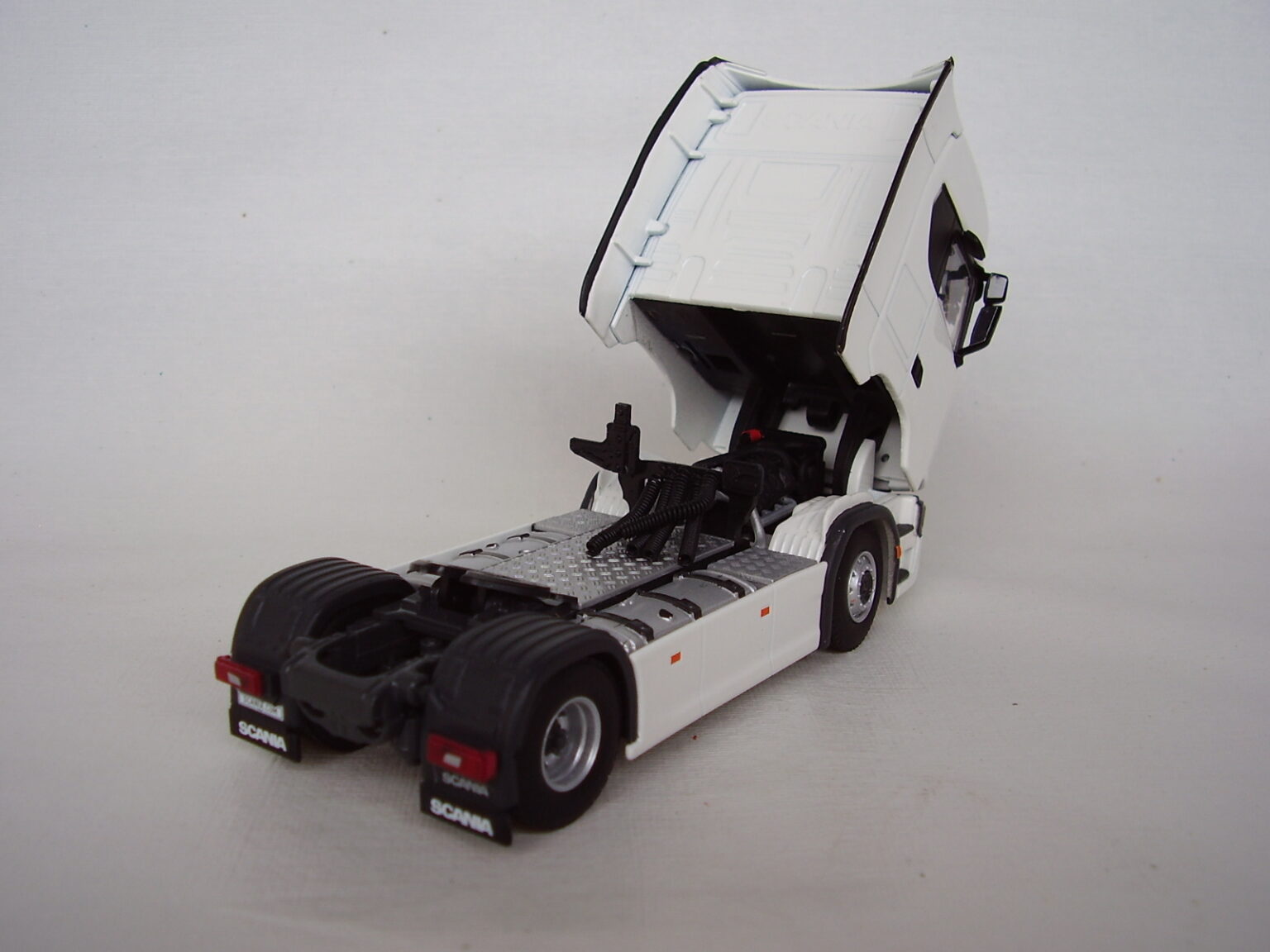 Miniatura Caminhão New Scania S730 HIGHLINE 2023 V8 escala 1:50 da WSI ...