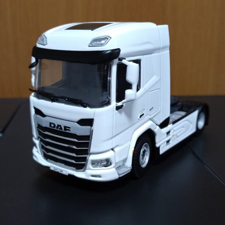 Miniatura Caminhão Novo DAF XF 4x2 escala 1:50 da WSI. - Jefferson ...
